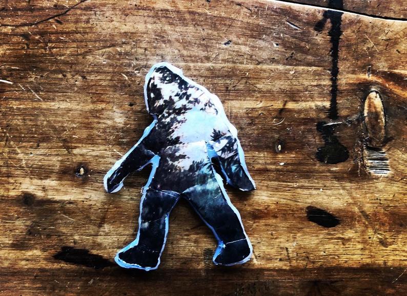 Bigfoot Magnet Set Of 3 ( Multimedia) Cryptozoology Nic Nacs, Magnets ...