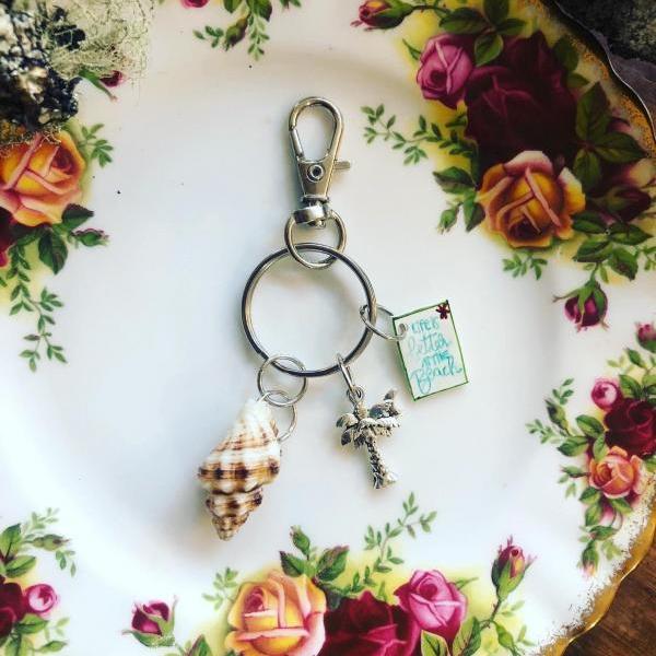 Beach Girl Shell Keychains Beach Keychain, Shell Key Ring, Ocean ...